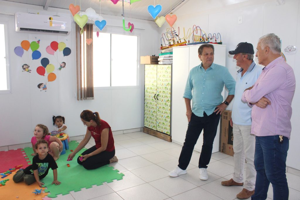 Nova creche municipal inicia atendimentos em Tigipió - Correio Catarinense